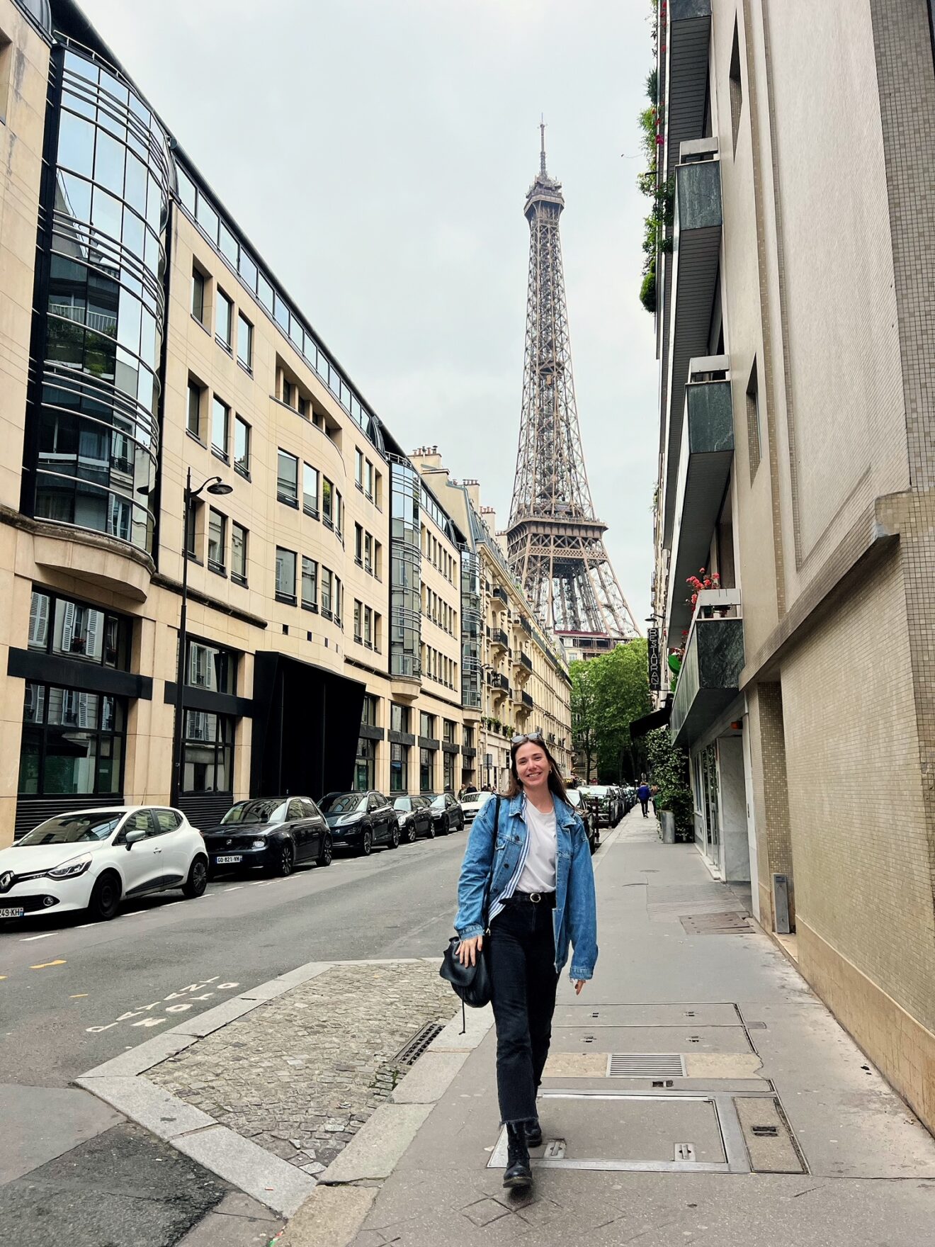 What It's Really Like to Live in Paris as an American - Wholesomm